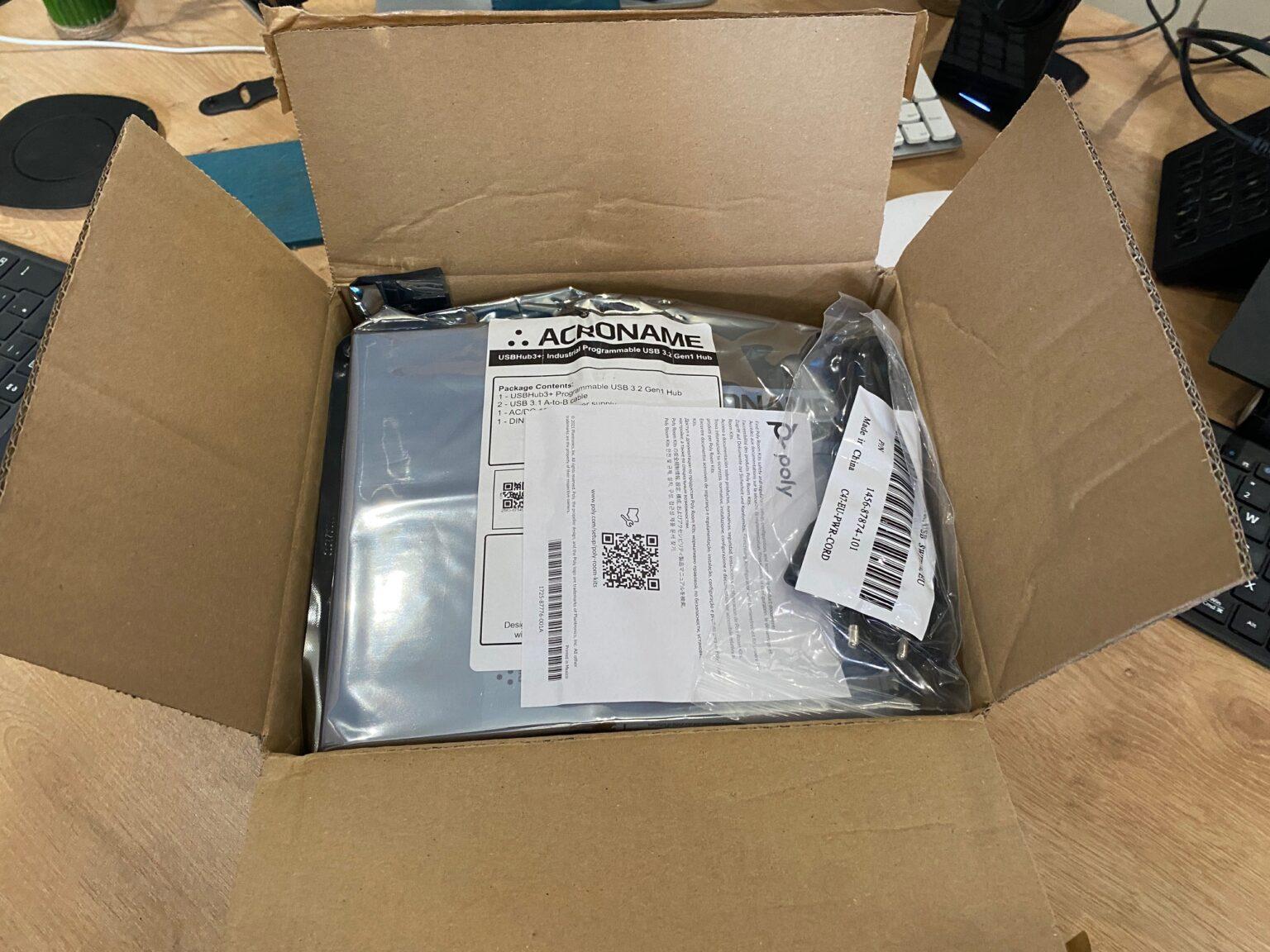 Poly MTR BYOD Room Kit Unboxing (7230-87670-101) Poly MTR BYOD Room Kit ...